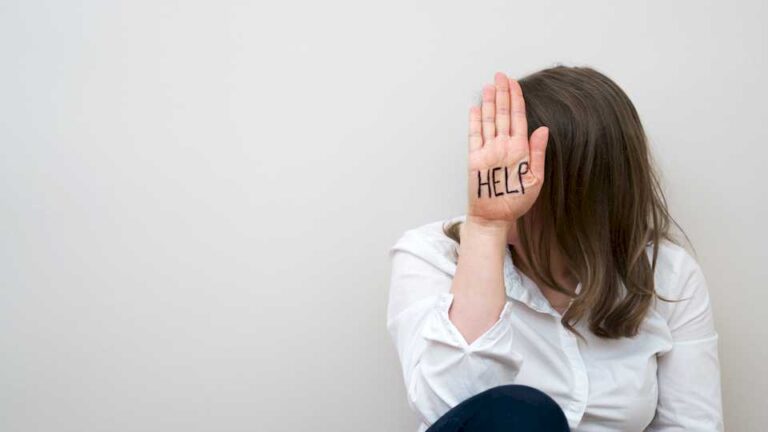 Managing Threats of Self-Harm or Suicide - Blended Learning Professionals